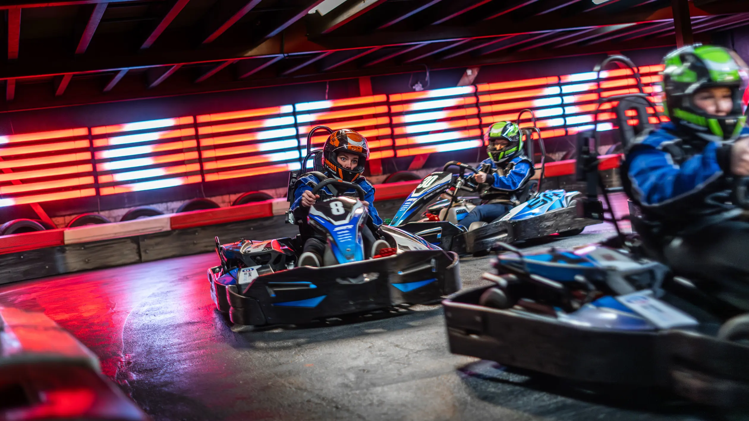 Karten Zoetermeer - Bezoek onze mooie kartbaan en snelle karts! | Gamecity